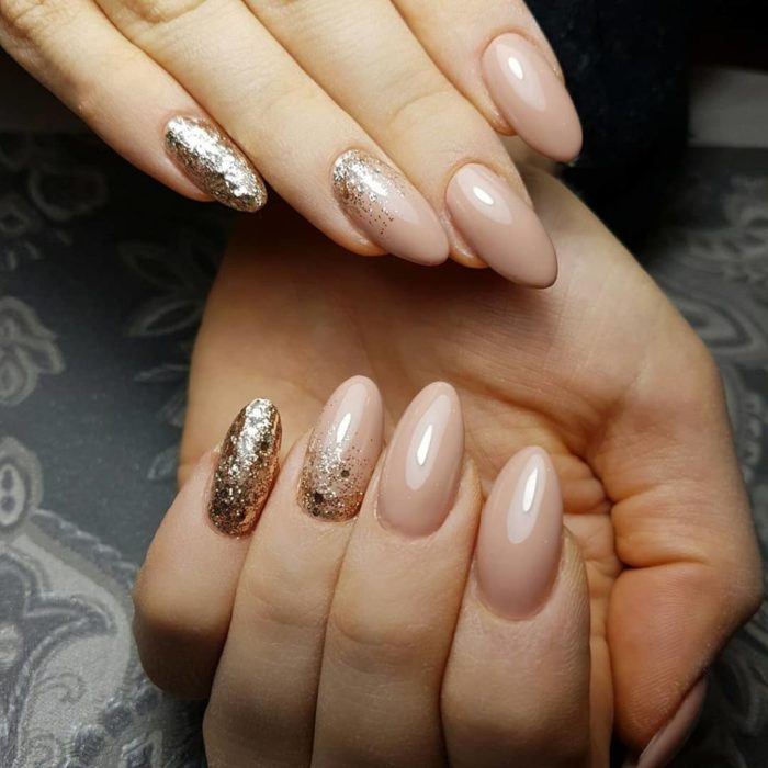 Uñas beige - ModaEllas.com