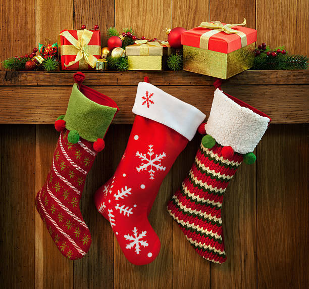 Cómo hacer calcetines navideños hechos a mano paso a paso - ModaEllas.com