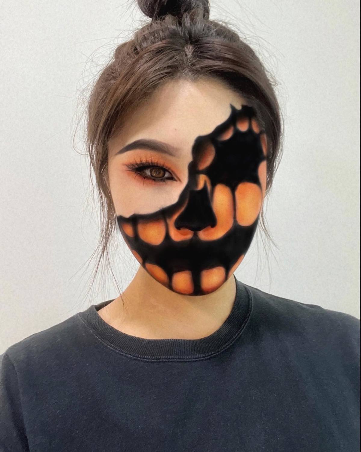 Maquillage Halloween demi-visage : un tutoriel étape par étape ...